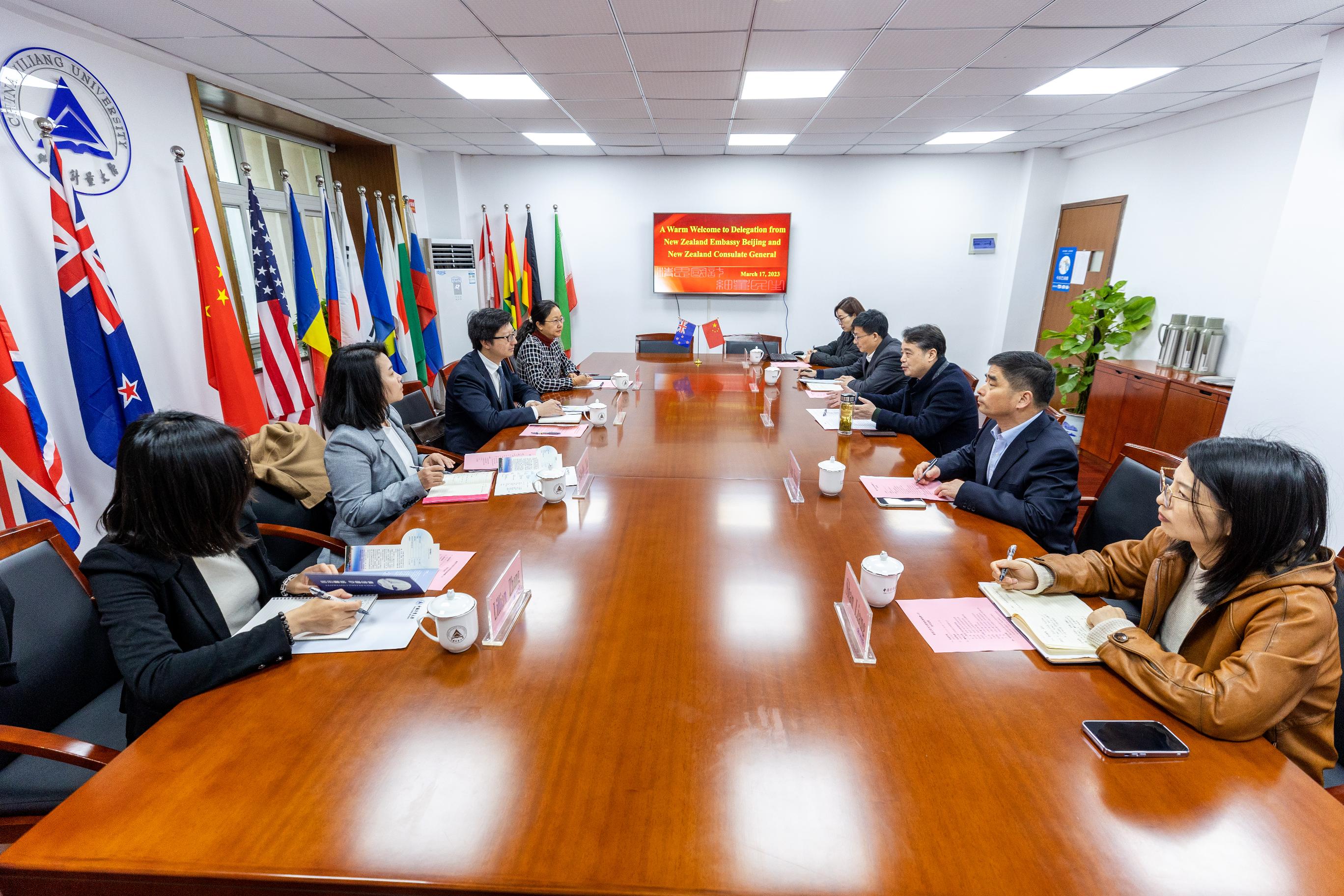 Delegation led by Michael Dian Zhang, Counsellor of New Zealand Embassy ...